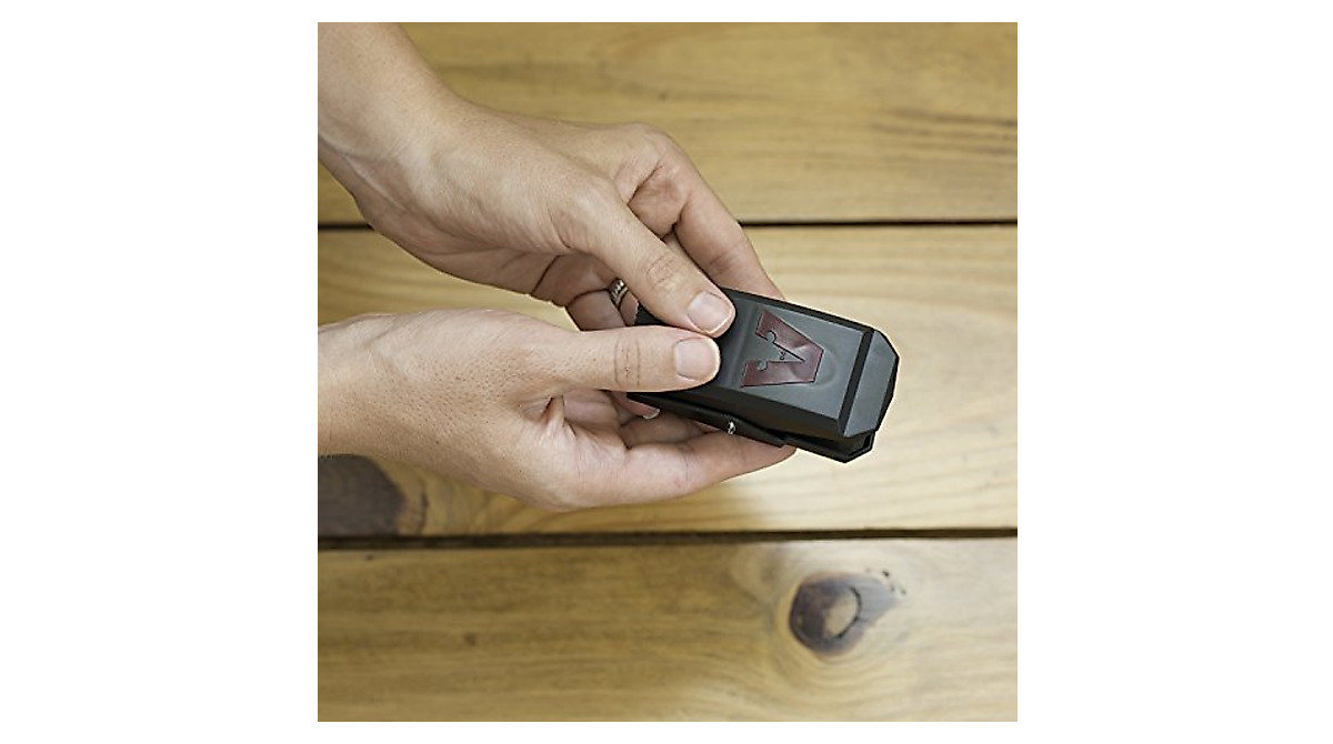 Victor M137 Quick-Set Mouse Trap 6 Pack - Humane & Reusable