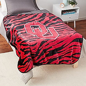 College Covers Oklahoma Sooners Raschel Throw Blanket, 60 in by 50 in