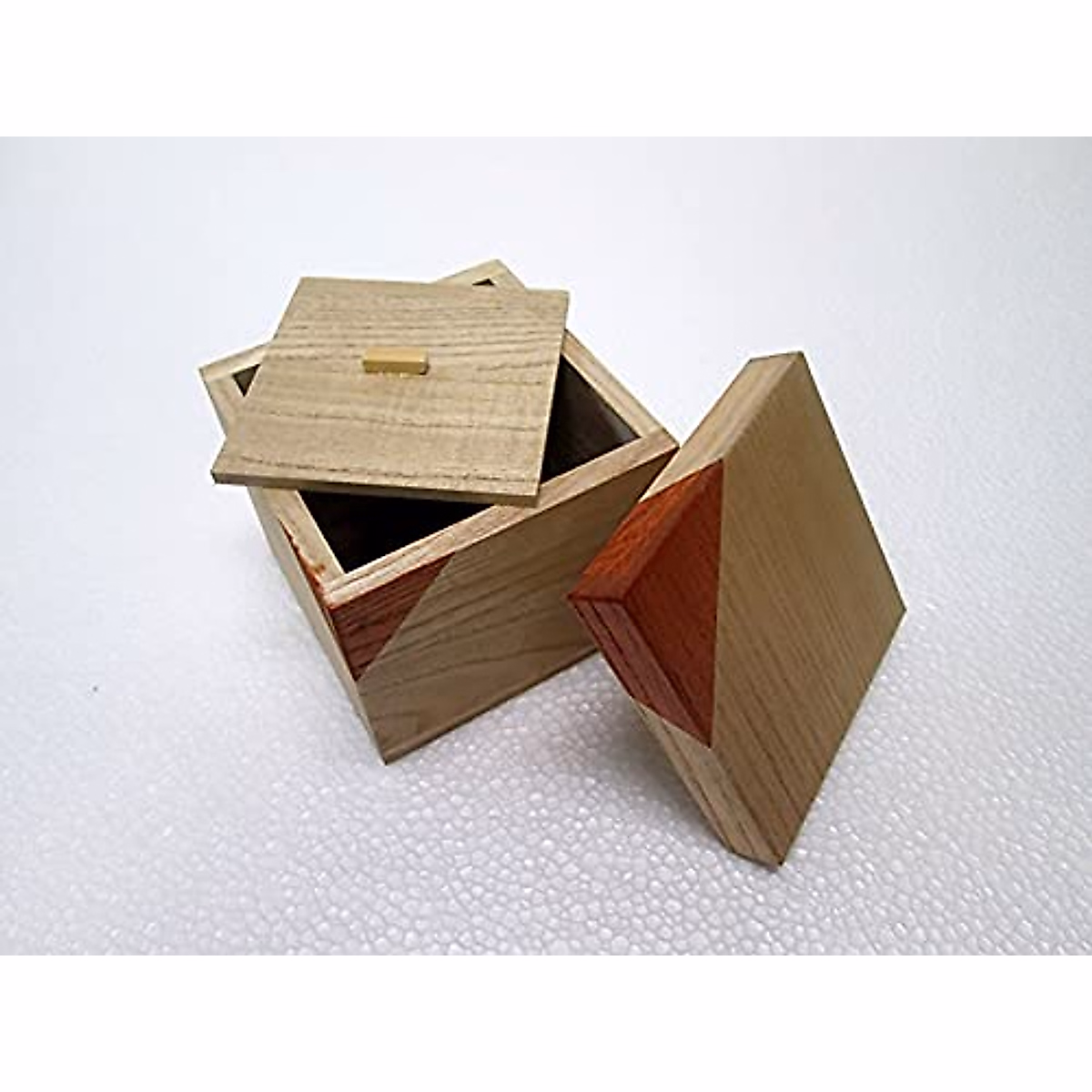 Japanese Tea and Coffee Canister, Airtight and Naturally Dehumidifying, Handmade by Craftsman from Kiri Wood (Japanese Paulownia)