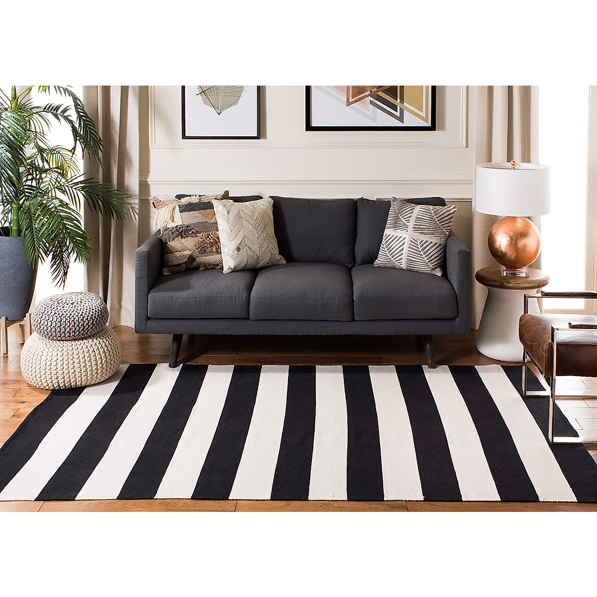 SAFAVIEH Montauk Collection Area Rug - 5' x 8', Black & Ivory, Handmade Flat Weave Boho Farmhouse Cotton Stripe, Ideal for High Traffic Areas in Living Room, Bedroom (MTK712D)
