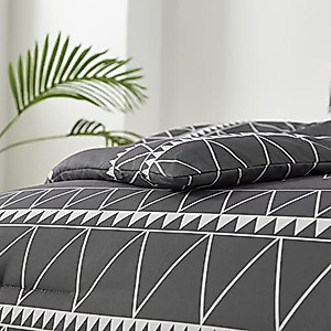 Dark Grey Comforter Set King, Reversible Gray Boho Triangle Bedding Comforter Set for King Bed - 3 Pieces (1 Comforter + 2 Pillowcases), Lightweight Microfiber Bedding Set 104"x 90"