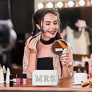 Bride Makeup Bag,Bride Bag MRS White Makeup Bag,Pearl Letter Patch Cosmetic Bag,Toiletry Bag Skincare Bag PU Leather Makeup Bag Zipper Purse,Bride to be Gifts,Bride Gifts,Engagement Gifts for Women