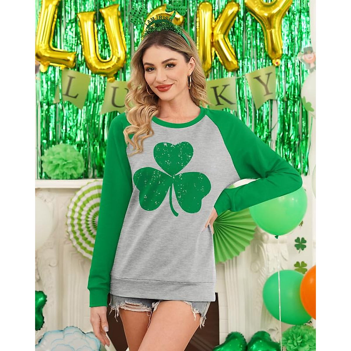 St Patricks Day Womens Loose Fit Novelty Sweatshirt Casual Crewneck Graphic Funny Raglan Shirt Clover L
