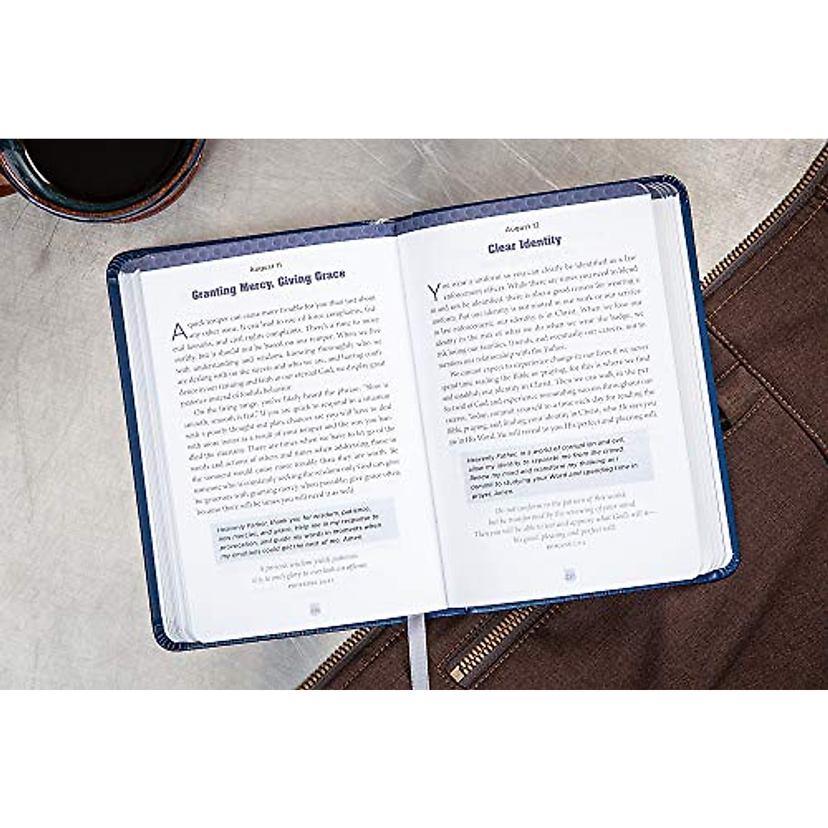 Behind the Badge: 365 Daily Devotions for Law Enforcement (Imitation Leather) – Motivational Devotions for Police Officers or Those Working in Law Enforcement, Perfect Gift for Family and Friends