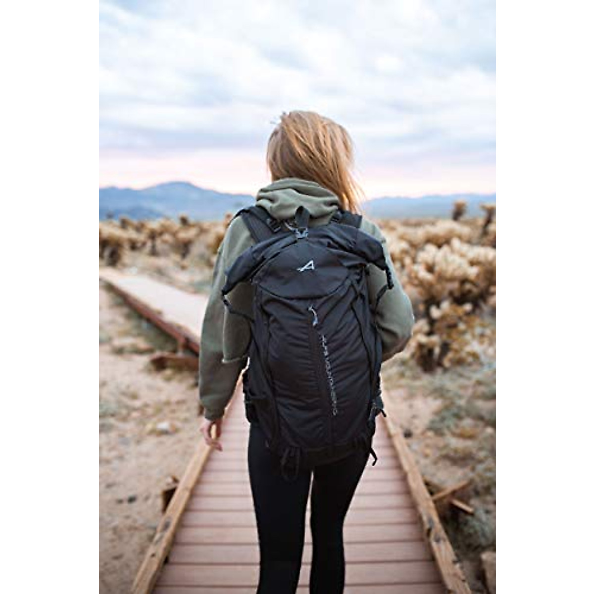 ALPS Mountaineering Black, 35-45L