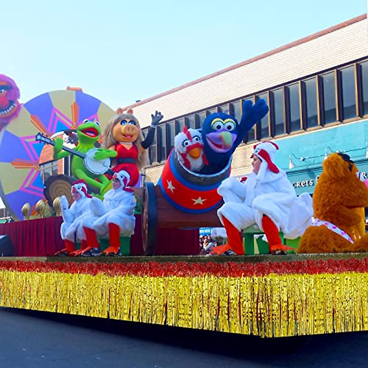 20 Pcs Parade Float Decorations for Trailer, 8 Foil Fringe Garlands 12 Tinsel Garlands, Metallic Tassel Banner Wall Hanging Fringe Banner for Wedding Birthday Party Holiday Car Decorations (Gold, Red)