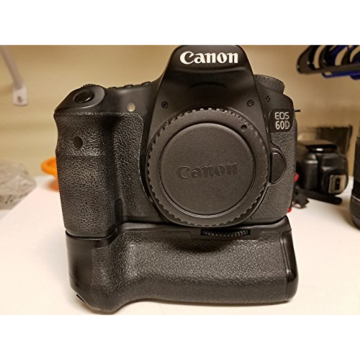 Canon EOS 60D 18 MP CMOS Digital SLR Camera with 3.0-Inch LCD & 18-55mm f/3.5-5.6 IS Zoom Lens