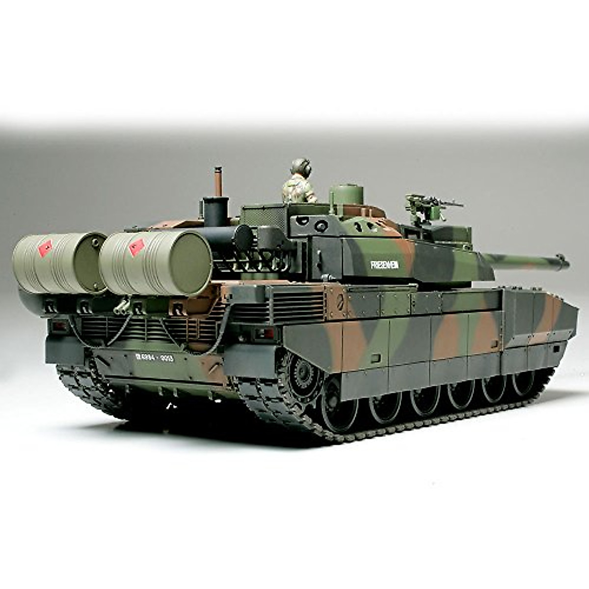 TAMIYA 35362 1/35 French Main Battle Tank Plastic Model Kit