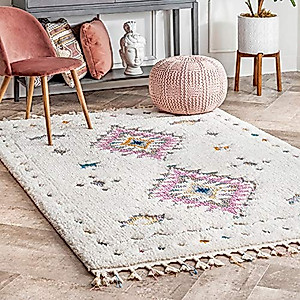 nuLOOM Lila Tribal Moroccan Shag Accent Rug, 2' x 3', White