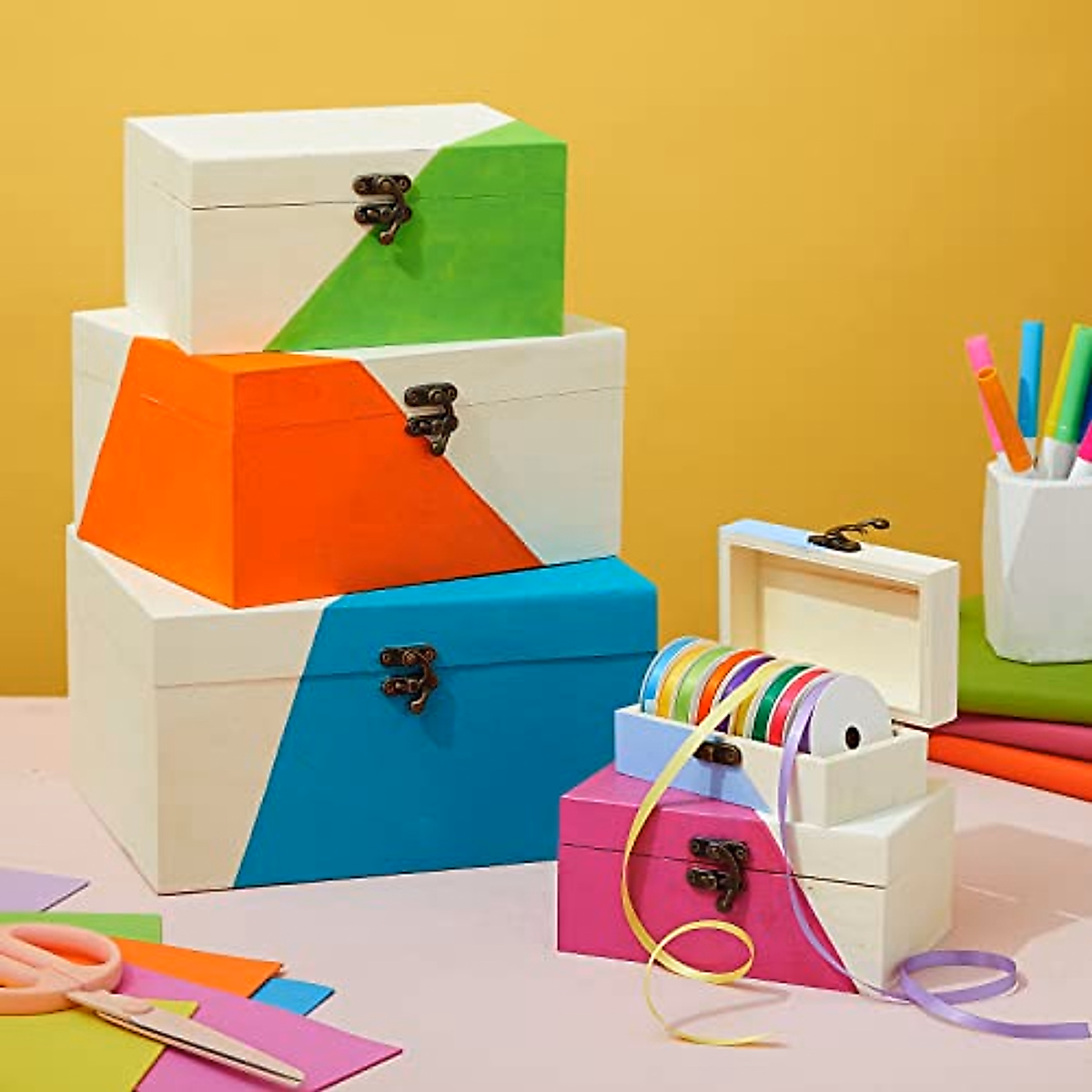 Juvale 5 Pack Unfinished Wooden Boxes with Hinged Lids Arts and Crafts, Wood Storage Boxes to Paint (Natural, 5 Assorted Sizes)