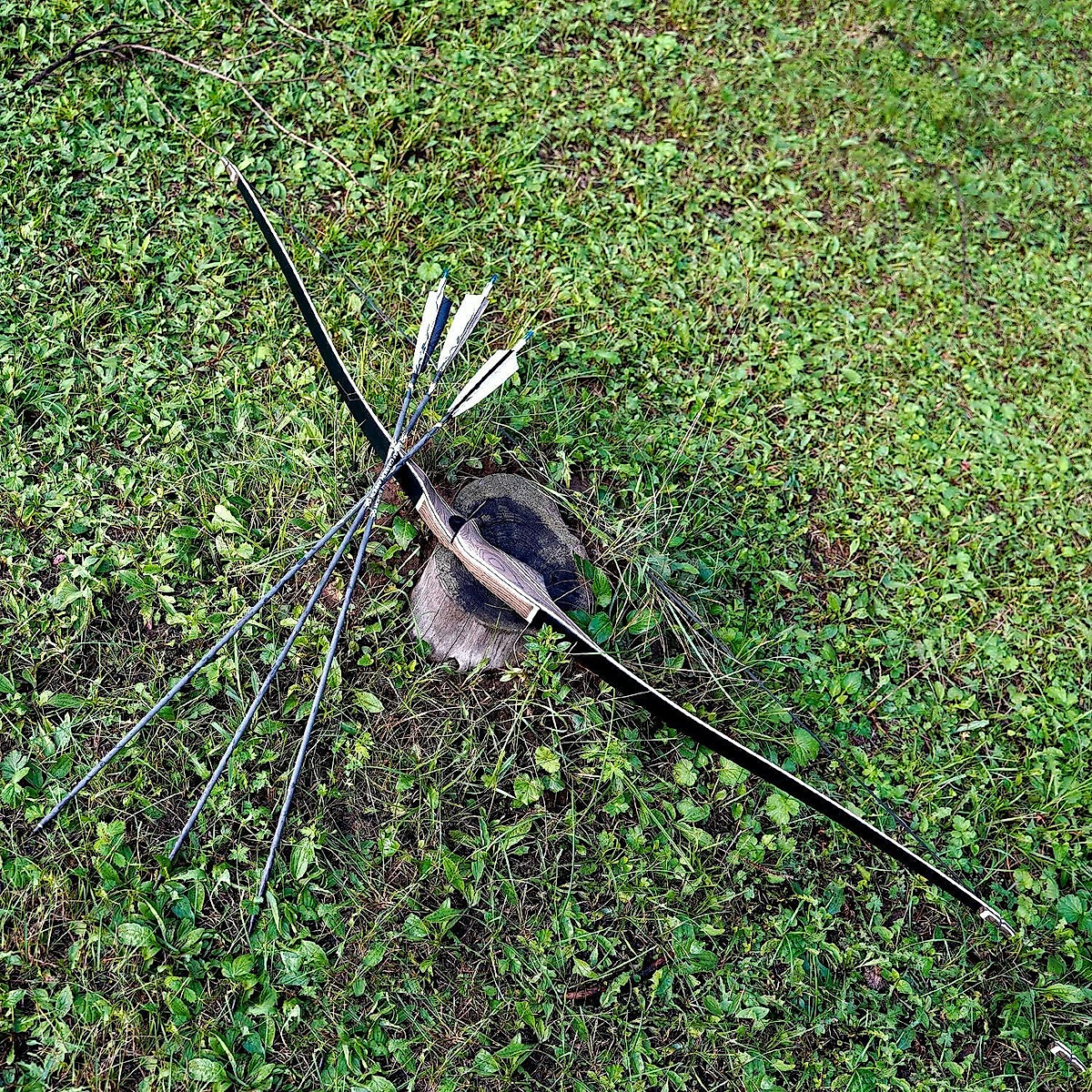 AF Archery LongBow Set, 62" Right Hand Premium Hunting Bow Kit for Archery Enthusiasts, Ergonomic Design All-in-One Longbow for Youth Adults Beginners to Advanced Outdoor Practice & Hunting, 45lbs