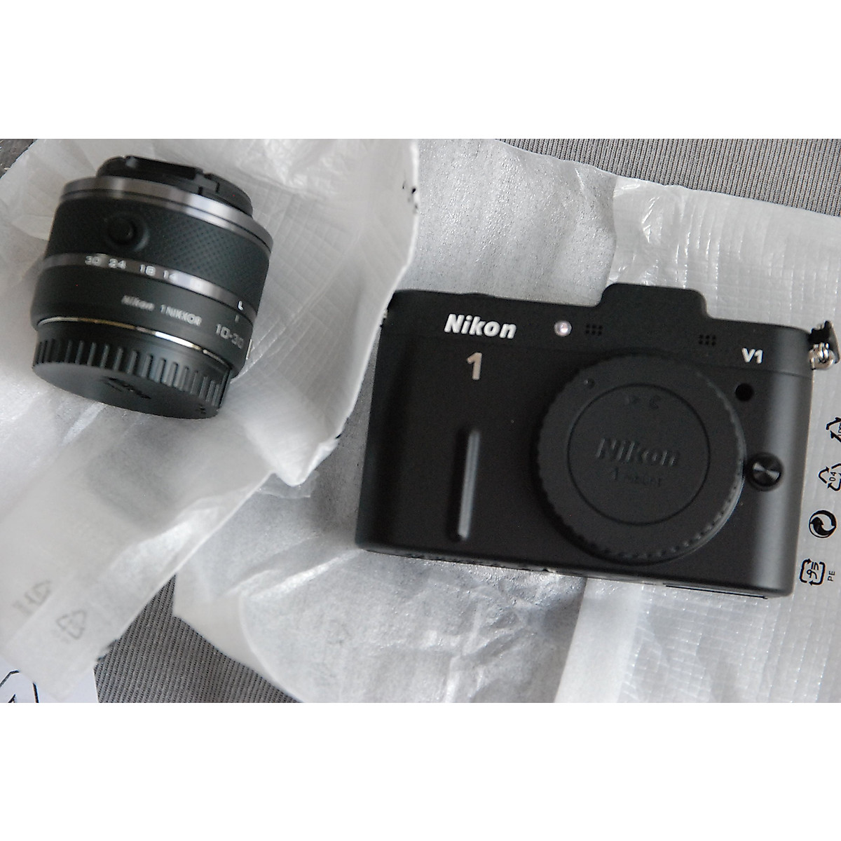 Nikon 1 V1 Mirrorless Digital Camera with 10-30mm Lenses (Black)