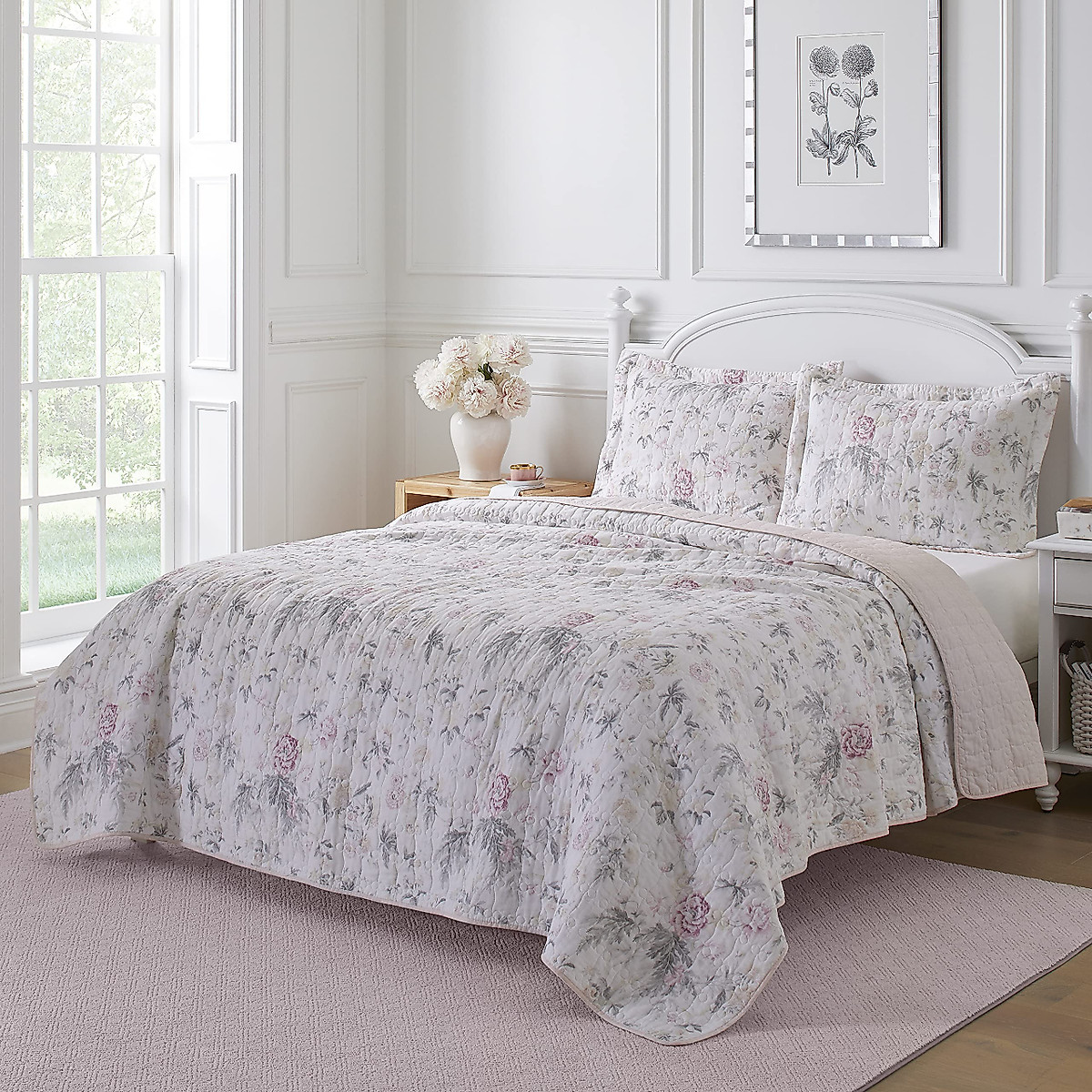 Laura Ashley - Queen Quilt Set, Reversible Cotton Bedding with Matching Shams, Lightweight Home Decor for All Seasons (Breezy Floral Pink/Grey, Queen)