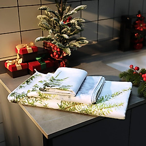 Preboun 3 Pack Christmas Trees Bathroom Towels Set Snowflake Hand Towels Xmas Tree Bath Towels Winter Forest Dish Towels Soft Absorbent Fingertip Towel for Kitchen Bathroom Hotel Beach Home Gym Spa