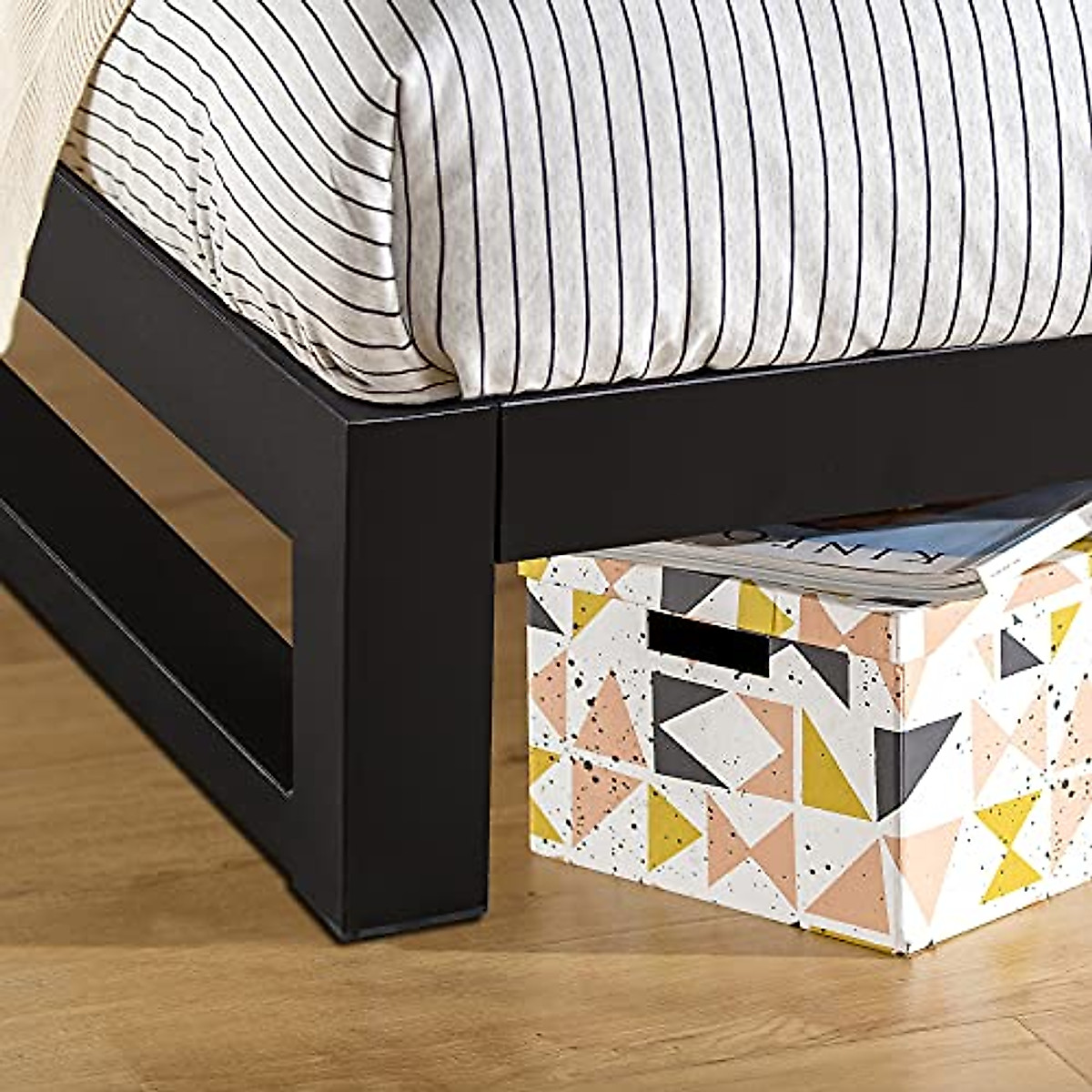 ZINUS Trisha Metal Platforma Bed Frame / Wood Slat Support / No Box Spring Needed / Easy Assembly, Full