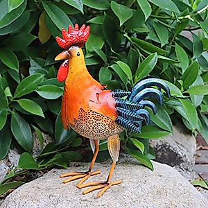 Solar Animal Garden Decor,Rooster Outdoor Statue Metal Yard Art for Lawn Ornaments Backyard Flowerbed Pathway Decoration