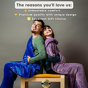 EzrAllora Lightweight Foot Pocket Blanket - Patent Pending- 67"x40" Premium Fleece Throw - Gamer Gifts - Gifts for Men Who Want Nothing - TV Lap Blanket (Fleece, Silver Grey)