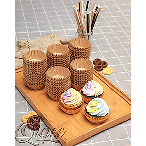 qiqee 300 Count Jumbo Cupcake Liners Natural Muffin Liners Food Grade Jumbo Size Baking Cups Paper No Smells（Large Size）