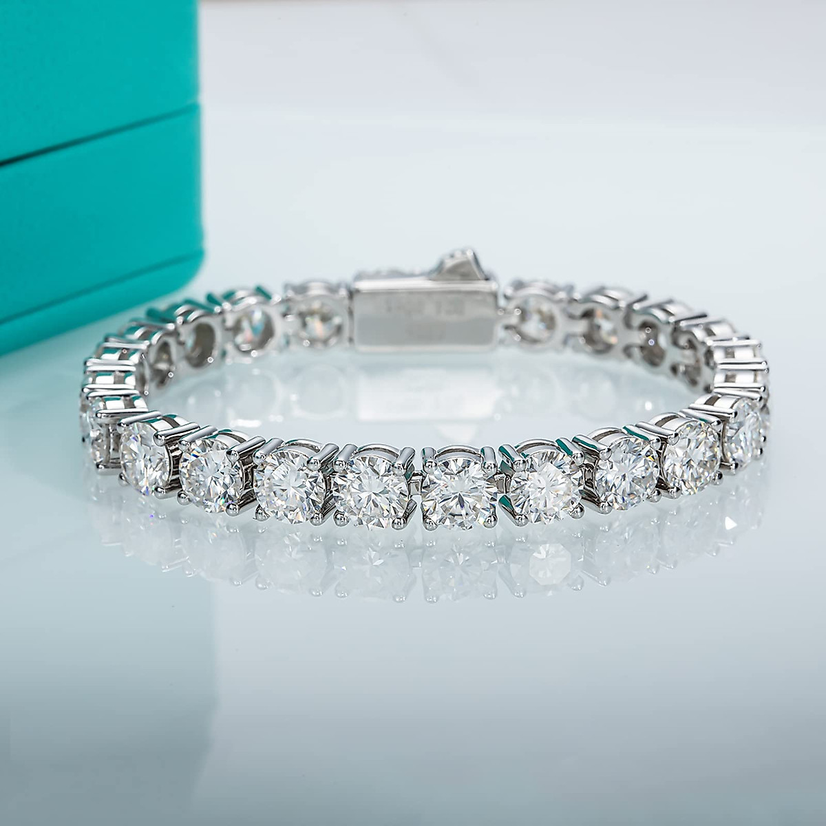 Aunclub 26ct Moissanite Tennis Bracelet 14K Gold Plated Sterling Silver Round Cut 6.5MM D Color VVS1 Moissanites Diamond Classic Bracelets, Christmas Gift for Women Men(7in)