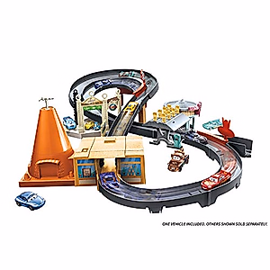 Disney Cars Toys Race Around Radiator Springs Playset