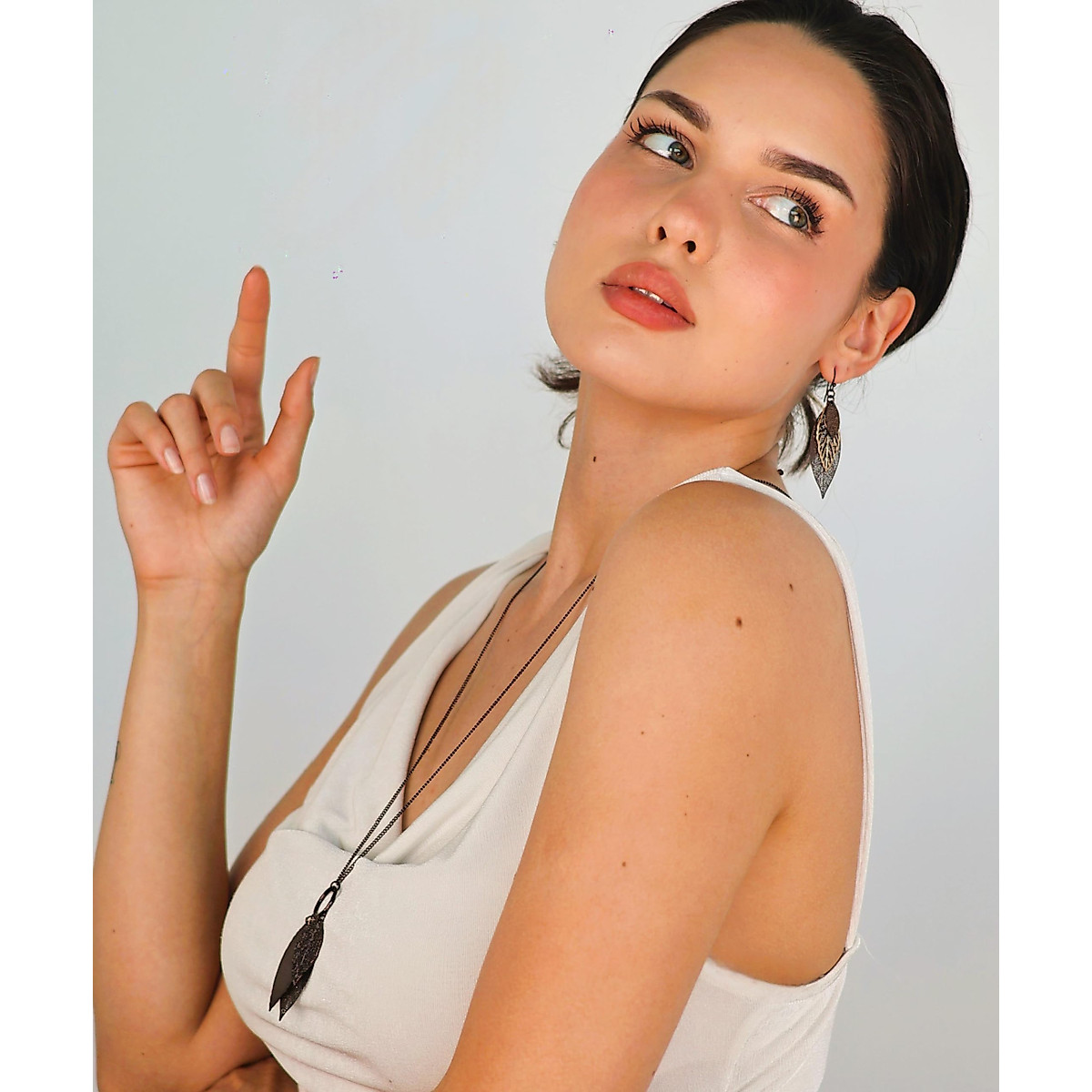 POMINA Chocolate Gold Silver Two Tone Filigree Fall Leaf Necklace Fashion Statement Chic Sweater Chain Long Necklace for Women (Worn Choco Gold)