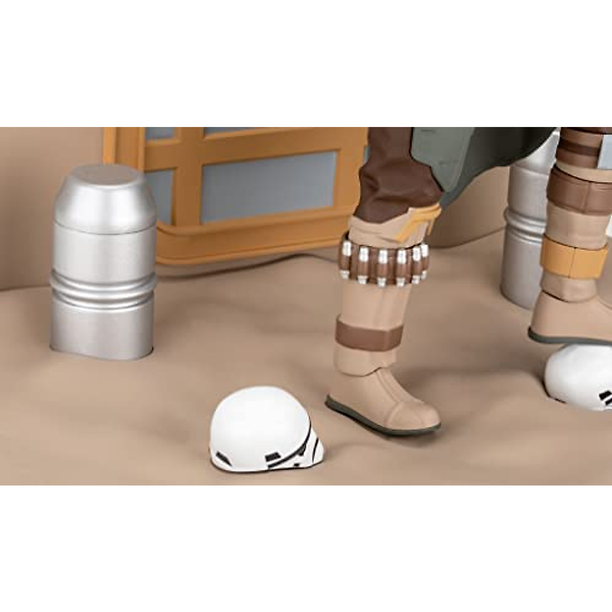 Revell 06784 Star Wars: The Mandalorian Din Djarin™ - The Bounty Hunter 1:9 Scale Unbuilt/Unpainted Plastic Model Kit with Diorama Base