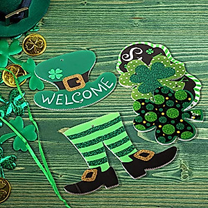 St. Patrick's Day Door Sign St. Patrick's Day Themed Hanging Welcome Sign Irish Hanging Door Decor with Shamrock Leprechaun High Hat and Feet Wall Sign Ornament for St. Patrick's Day Decoration