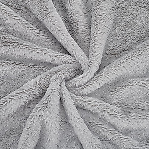 BENECREAT 63x20 Inch Short Hair Faux Fur Fabric, Dark Gray Pre-Cut Craft Fur Fabric Shaggy Fur Patches for Costumes, Apparel, Rugs, Pillows, Decorations