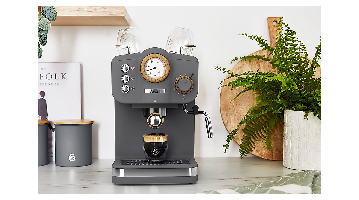 Swan Nordic Espresso Maker Machine, 15 Bars of Pressure, Milk Frother ...