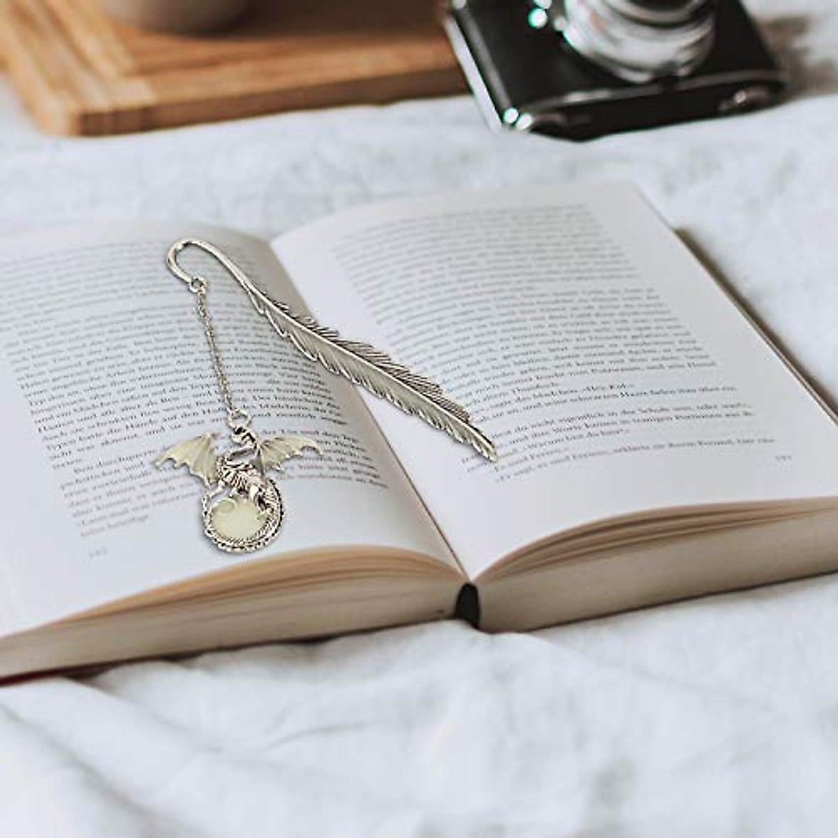 Vintage Feather Metal Bookmark, Unique Glow in The Dark Bookmark Gift for Men Women (Antique Silver Dragon)