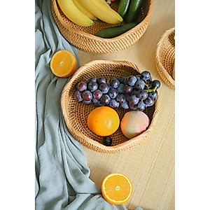 VPQ Handmade Rattan Bread Baskets Round Wicker Fruit Serving Storage Bowls, Natural Woven Decorative Kitchen Counter Organizing (Honey Brown) M-10.2''