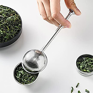 HULISEN Flour Duster for Baking, One-Handed Operation, 304 Stainless Steel Powdered Sugar Shaker Duster, Pick Up and Dust Flour Sifter, Gift Package