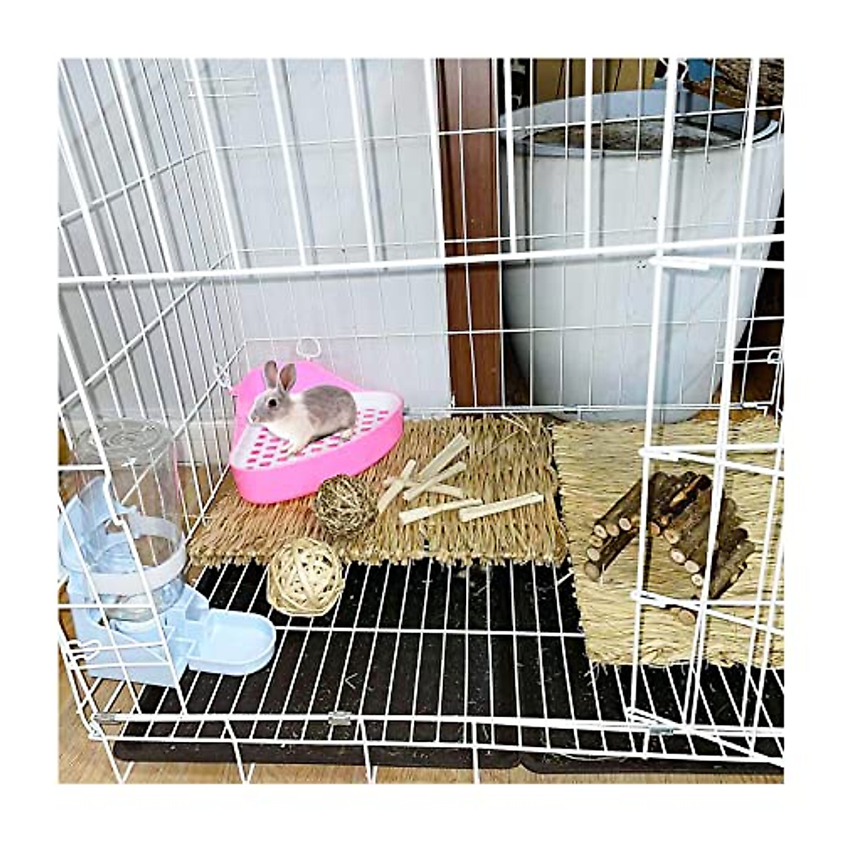 Rabbit Triangle Potty Trainer Corner Small Animal Toilet Litter Box Pet Bedding Pee Pan Tray Toilet for Hamster Chinchilla Guinea Pig Bunny Ferret(Pink)