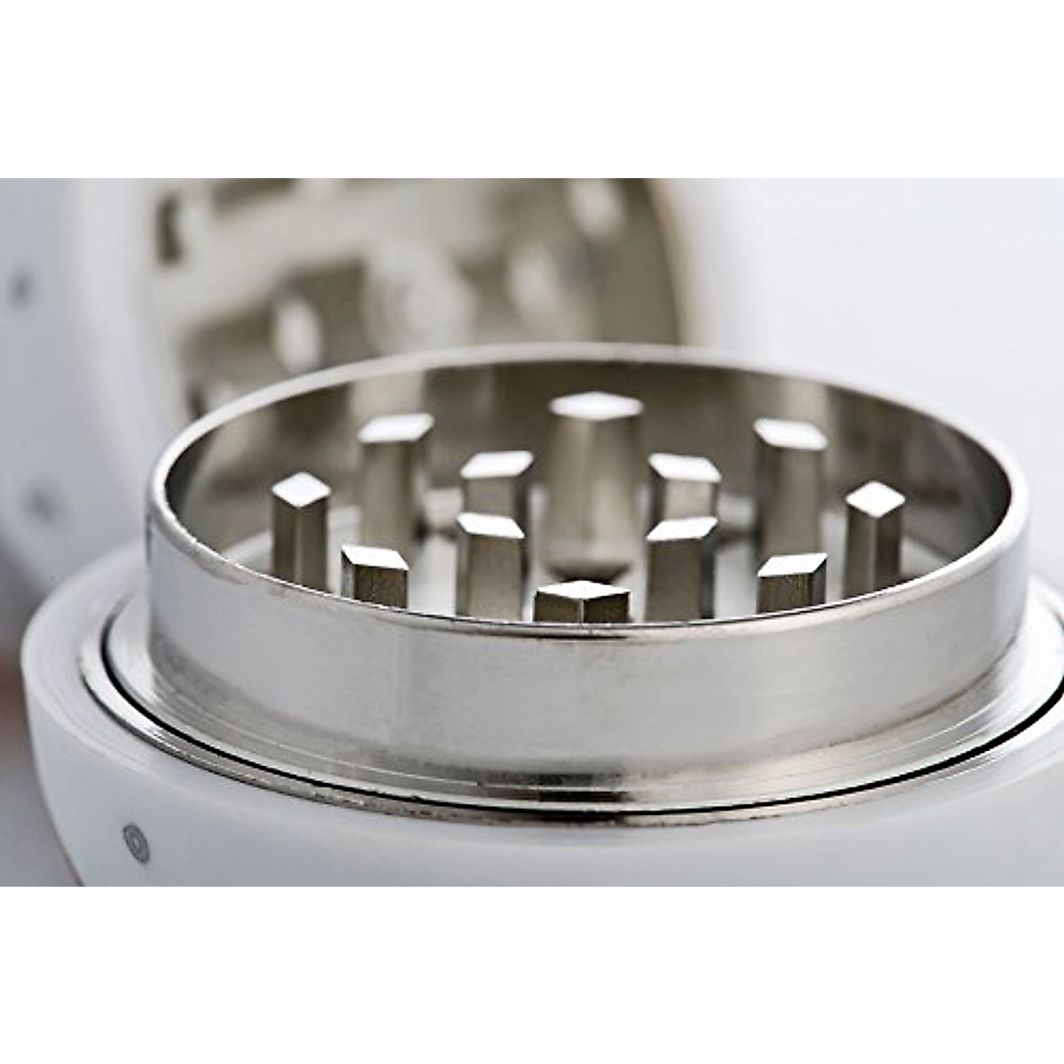 Star Wars Spice Grinder, BB-8 Grinder ,Perfect Size 2", 3 Piece Spice Grinders