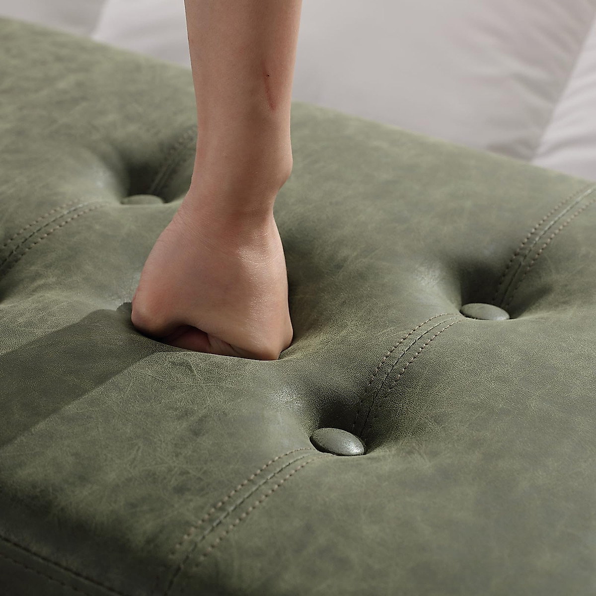 ZH4YOU 39 Inch Modern Dining Bench Indoor, Upholstered Leather Entryway Bench with Metal Legs, Button Tufted Ottoman Bench with Shoe Storage, Small Bench for Kitchen & Living Room Furnitures, Pu Green