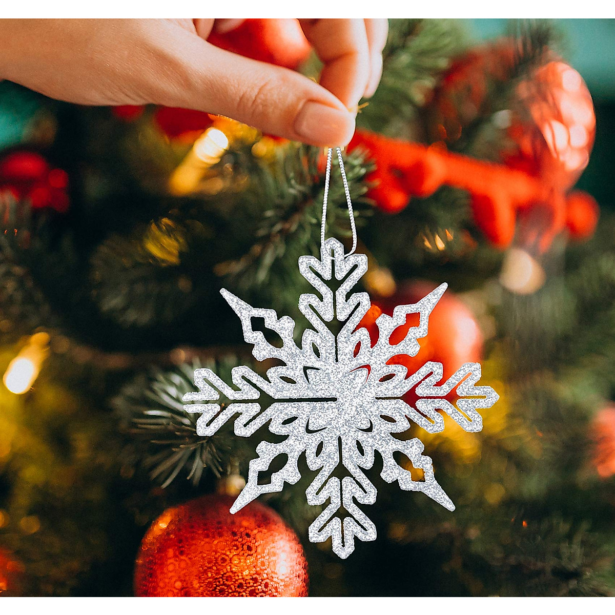 36Pcs Plastic Snowflake Ornaments, Christmas Silver Glitter Snowflake Hanging 4 Inches Large Snowflake Pendants Decorations for Christmas Tree Window Wedding Embellishing Party Decorations(Silver)