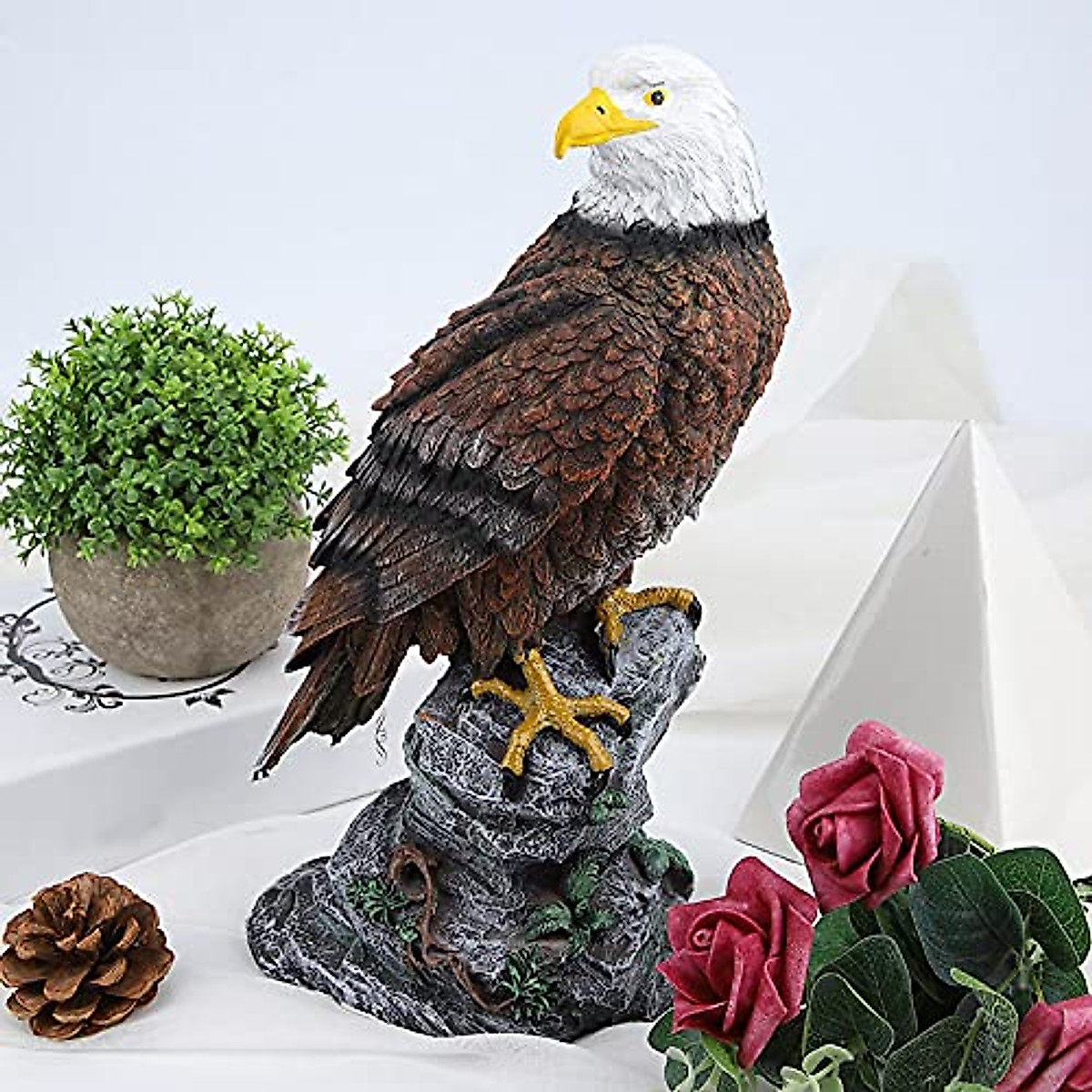 plplaaobo Resin Eagle Statue, Garden Eagle Animal Bird Art Decor Sculpture Outdoor Statue Decor for Pathway Patio Yard and Lawn