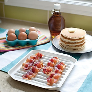 Nordic Ware Bacon Rack with Lid, 10.25x8x2 Inches, White