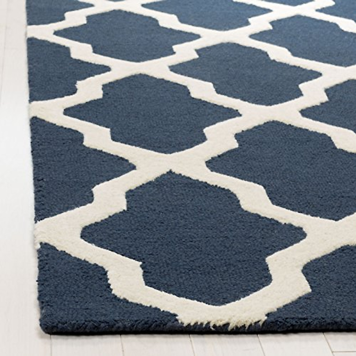 SAFAVIEH Cambridge Collection 12' x 18' Navy Blue/Ivory CAM121G Handmade Trellis Premium Wool Area Rug