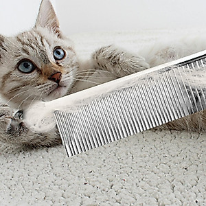 Flezoo 2PCS Dog and Cat Brush, Stainless Steel Dog Grooming Comb Kit, Detangler Deshedding Brush for Long Haired Dogs＆Cats, Dog Tangles Metal Comb＆Knots Hair Remover for Dog＆Cat Undercoat 6.4" 7.5"