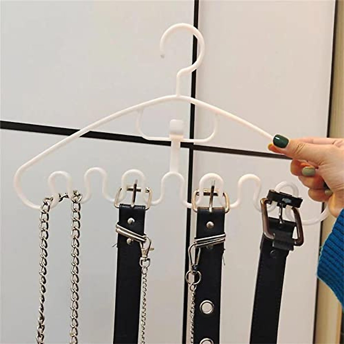 FETNHU Wave Pattern Hanger, Multifunctional Magic Wave Pattern Stackable Hanger, 8 Slots Non Slip Stackable Space Saver Closet Organization Hangers for Bra Top Camisole (Green,15PCS)