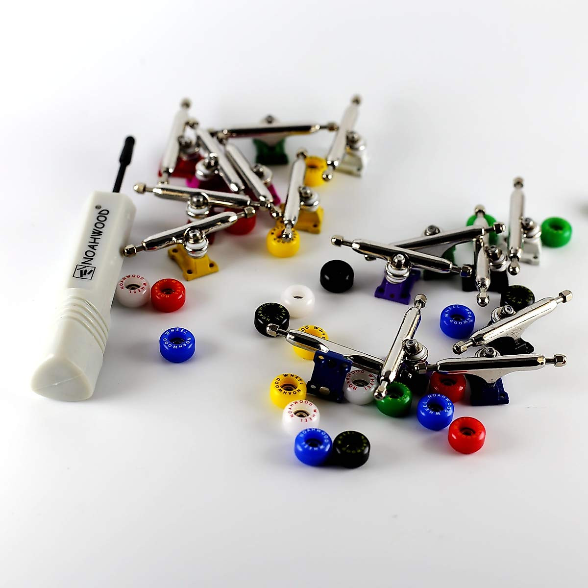 NOAHWOOD Crown LOGO Wheels iii White (ABEC-5 Bearing) + (Gift Prince Trucks) (Gift 34mm Silvery Hanger + Black Baseplate)