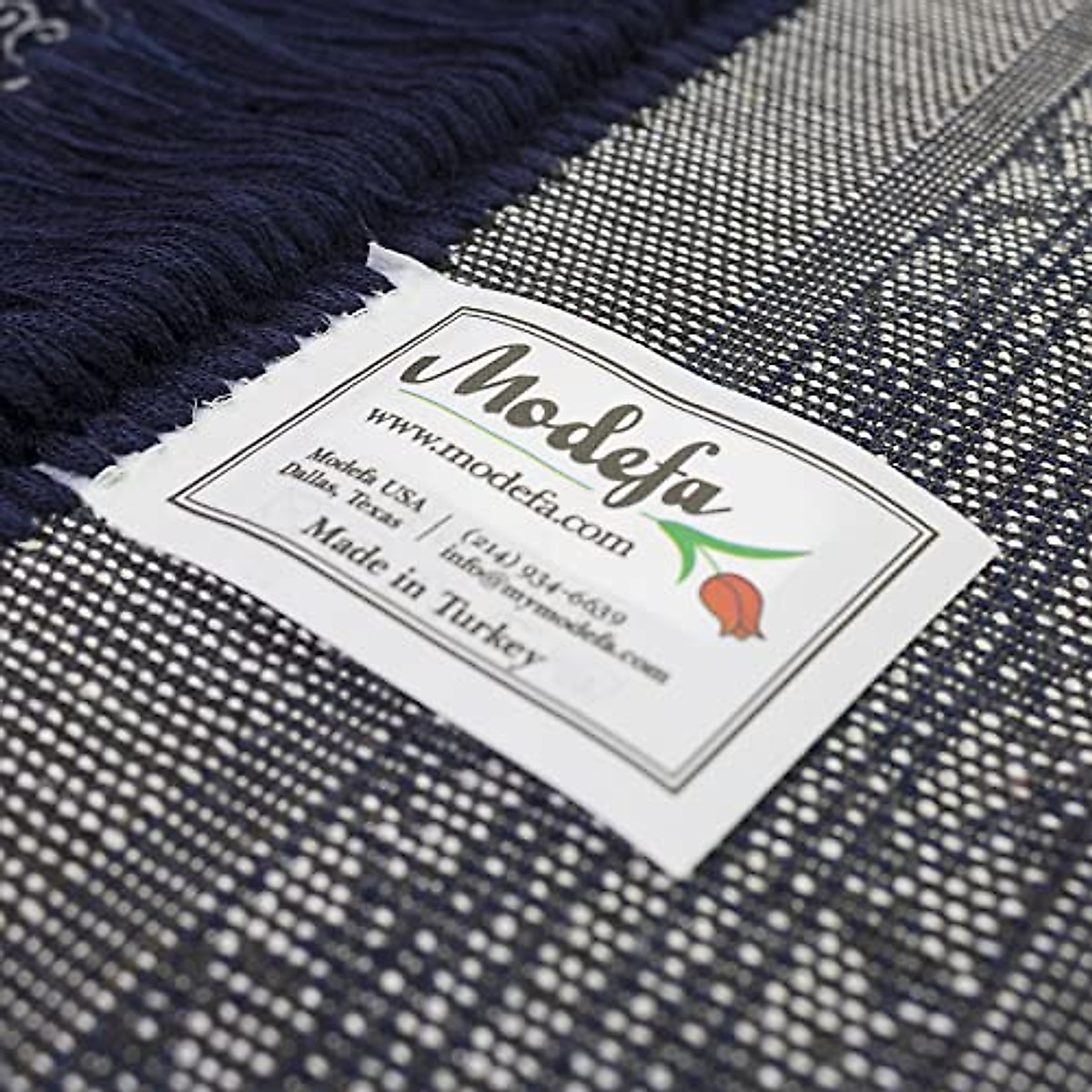 Modefa Turkish Islamic Prayer Rug - Soft Velvet Janamaz Praying Carpet - Comfortable Muslim Praying Mat for Men & Women - Ramadan or Eid Gift - with Kufi Prayer Cap - Elegant Swirl (Dark Blue)