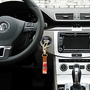 Handlein Key Ring Bracelet ，Mini Keychain Bracelet for Women，Key Rings for Keychains Holder Car ID Badges Card Wallet Phone Camera.（Triangle）