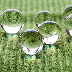 Hicarer 10000 Pieces Vase Filler Beads Gems Water Gel Beads Growing Crystal Pearls Wedding Centerpiece Decoration (Clear)