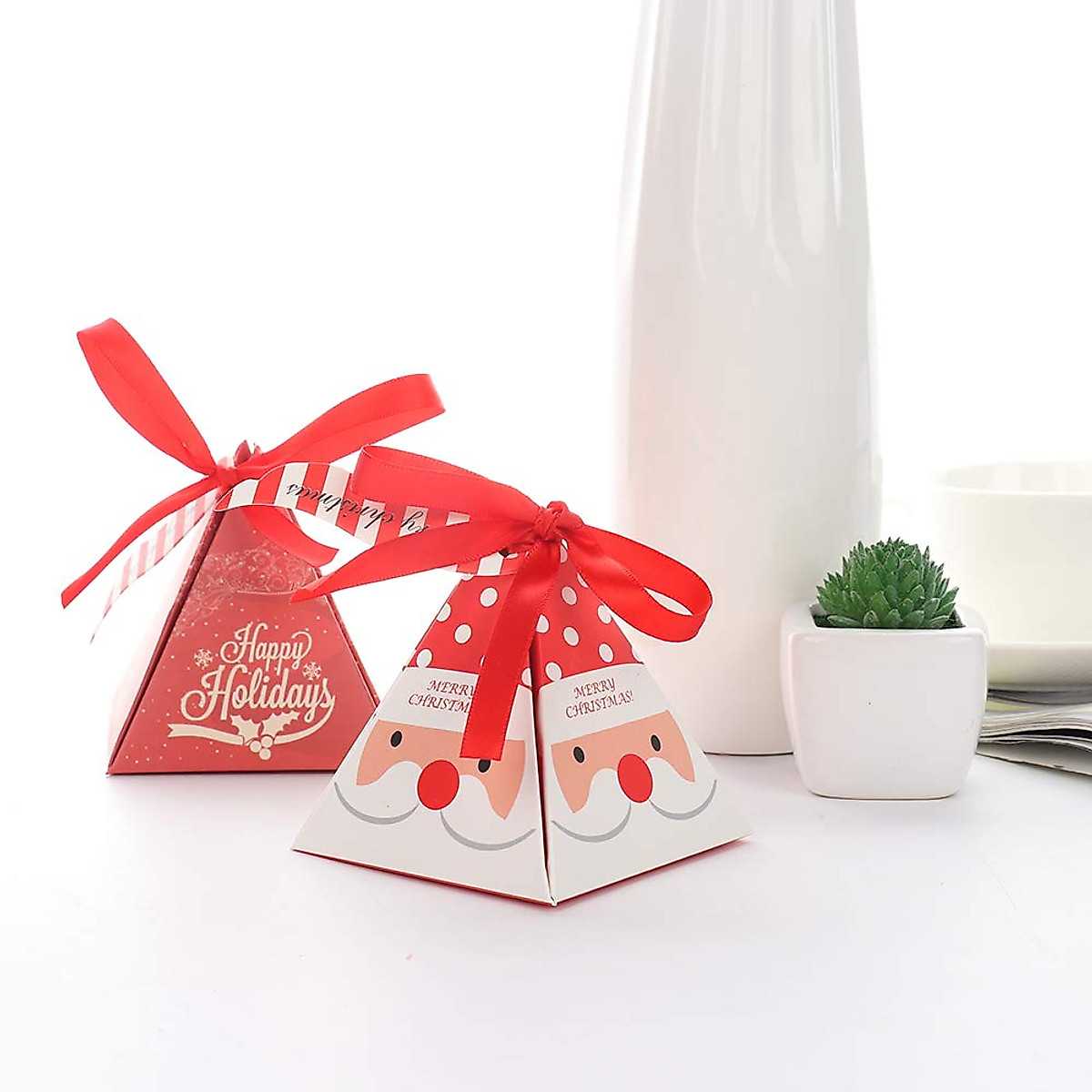 Alapaste Gift Boxes Set of 30 Decorative Candy Boxes,Cookies, Goodies Christmas Candy Bags Santa Claus Reindeer Xmas Tree Gift Box Present Packaging for Festival Holiday New Year (Santa Claus)