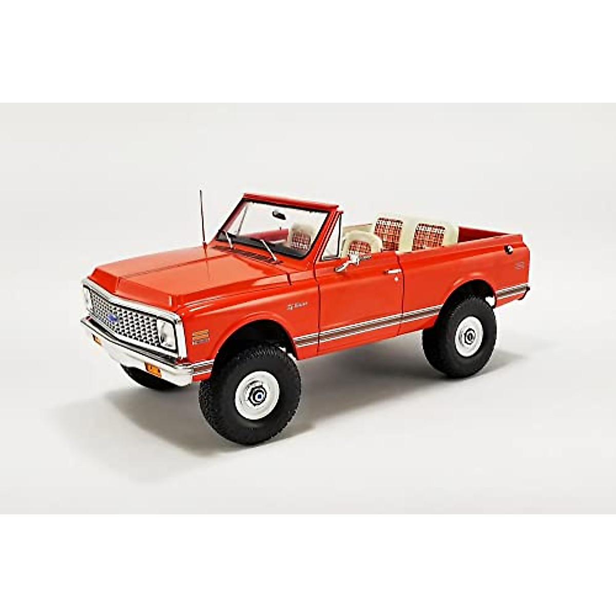 1972 Chevy K5 Blazer, Orange - Acme A1807711-1/18 Scale Diecast Model Car