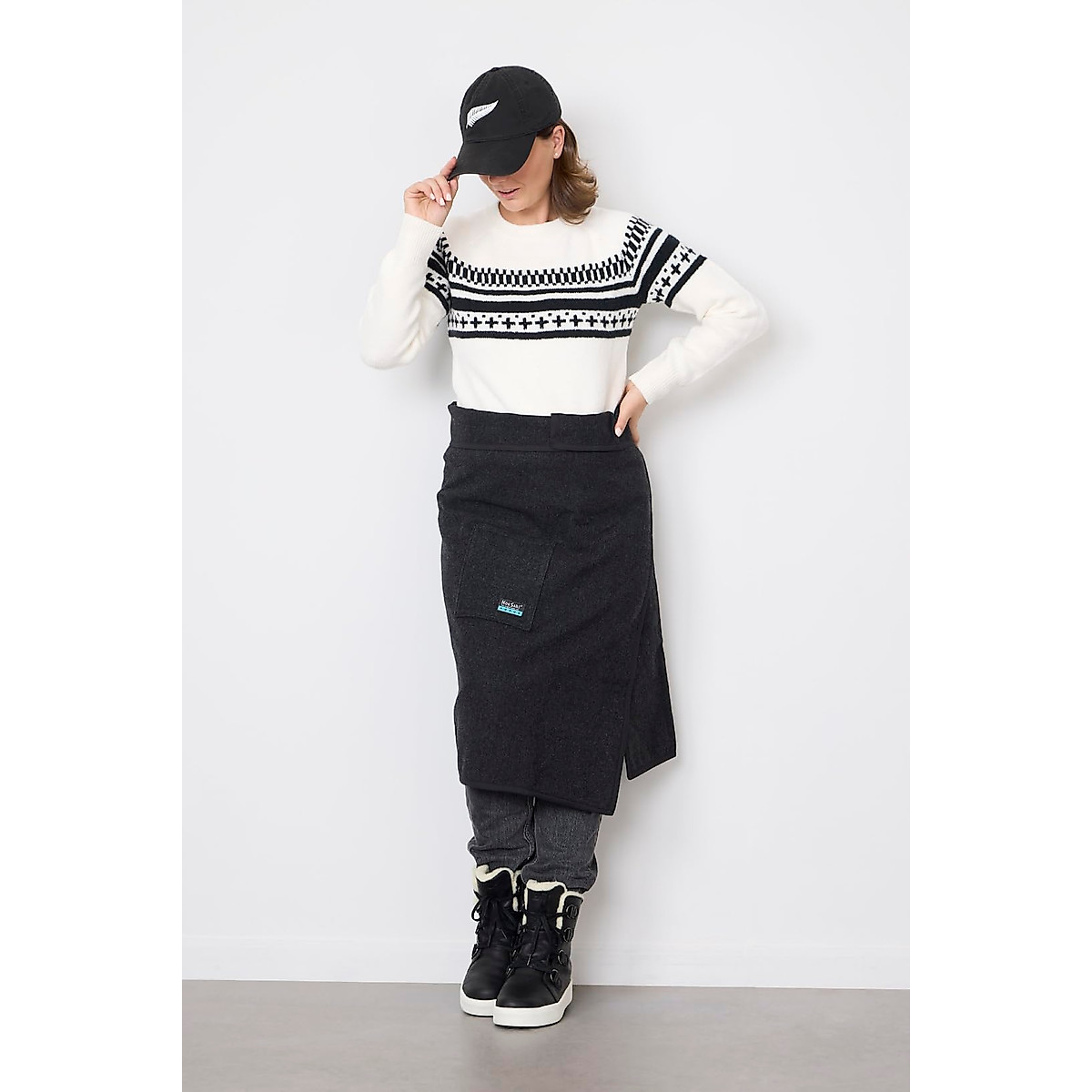 NorSari ‘The Wearable Blanket’, The Merino Ultrasoft, Alpine Black