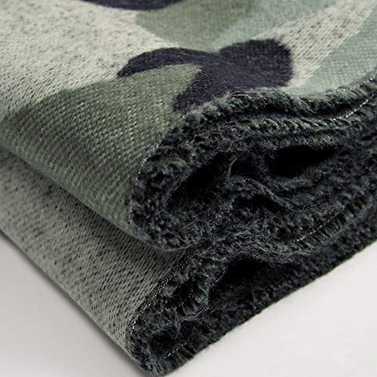 GERINLY Camo Winter Scarf for Women Fashion Camouflage Cashmere Scarf Large Blanket Wraps Military Pashmina Shawl (Camo)