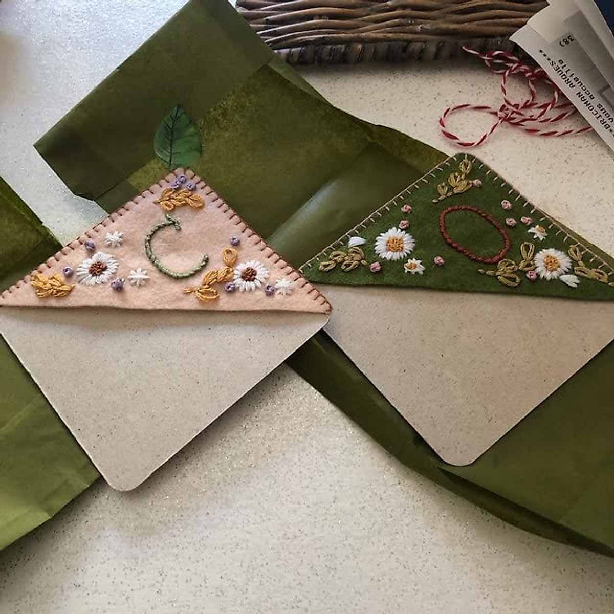 Corner Bookmark, Embroidered Corner Bookmark, Corner Bookmarks for Books,Felt Corner Bookmark, Personalized Hand Embroidered Corner Bookmark, Corner Page Book Marks for Book Lovers (A, Fall)